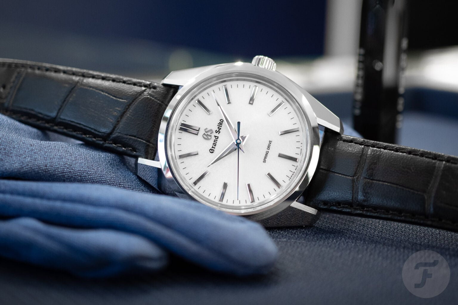 【F】 Hands-On: Grand Seiko Heritage SBGY011 "Asaborake"