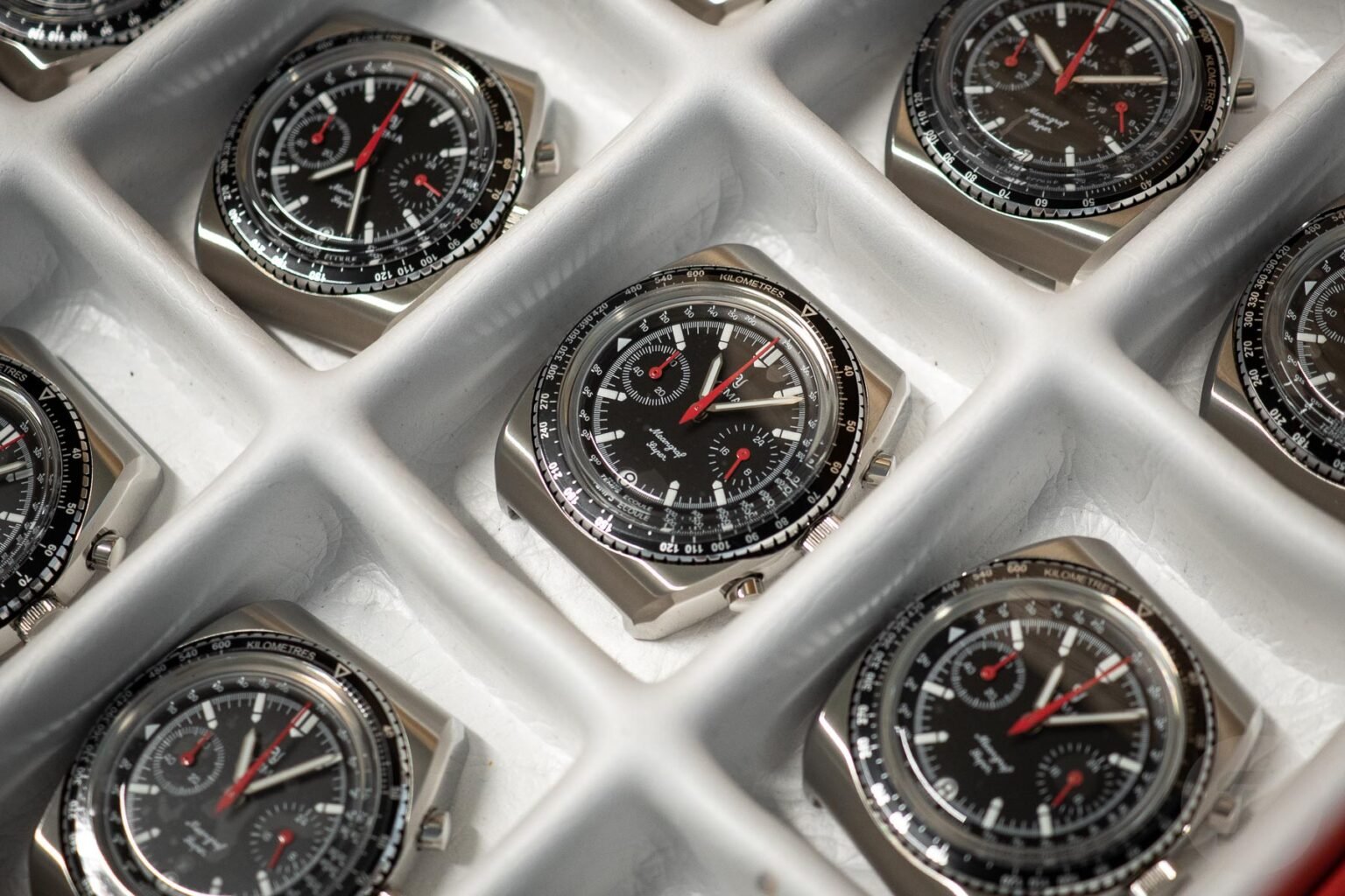 【F】 The Yema Wristmaster Traveller Micro-Rotor Limited Edition