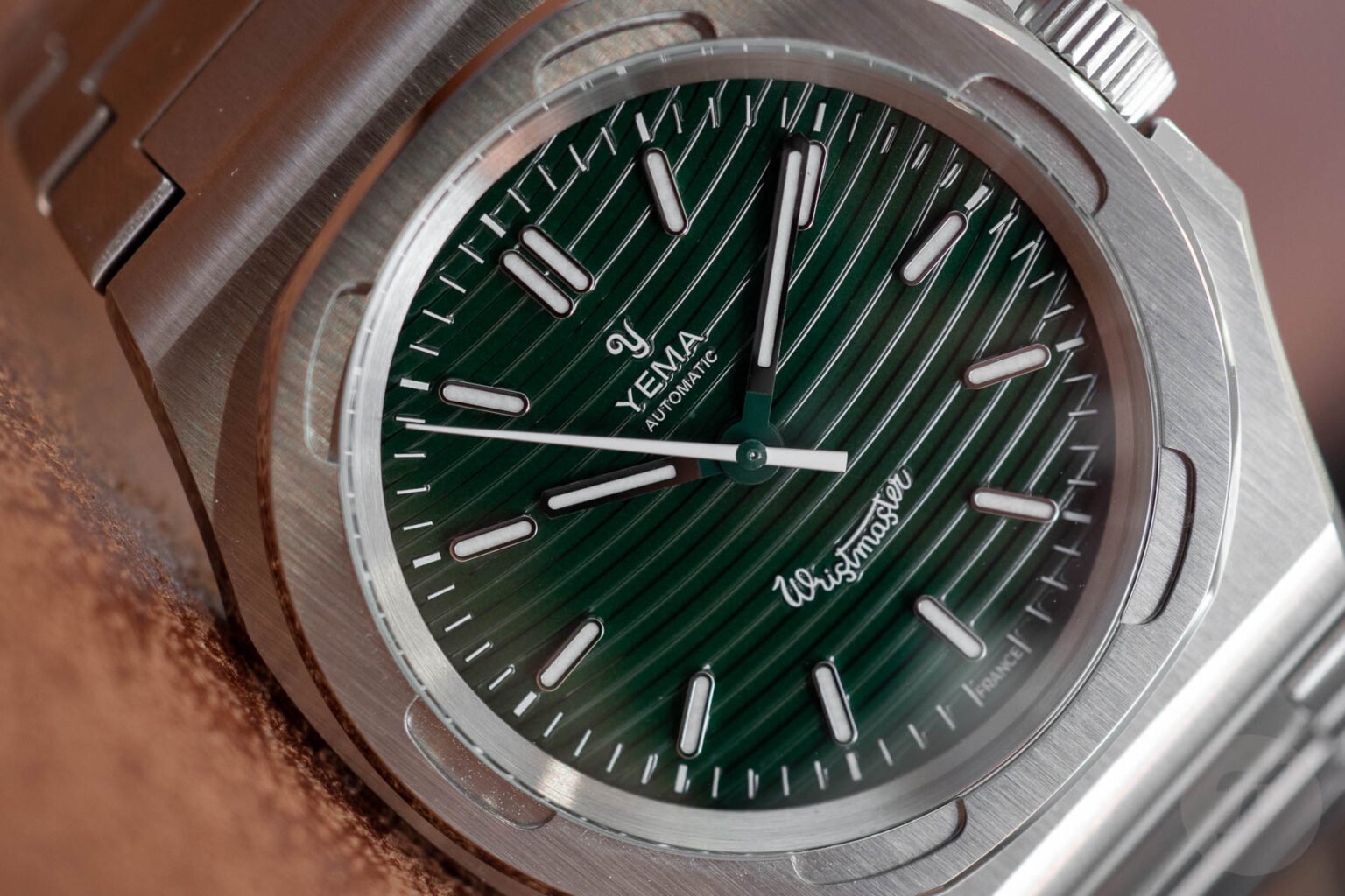 【F】 The Yema Wristmaster Traveller Micro-Rotor Limited Edition