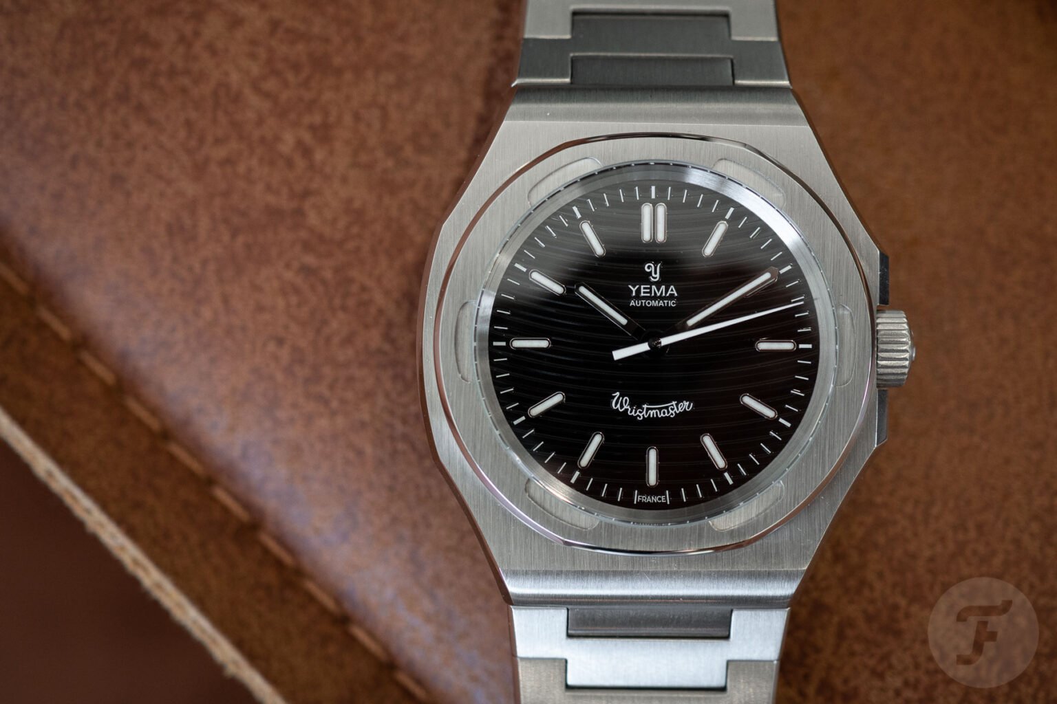 【F】 The Yema Wristmaster Traveller Micro-Rotor Limited Edition