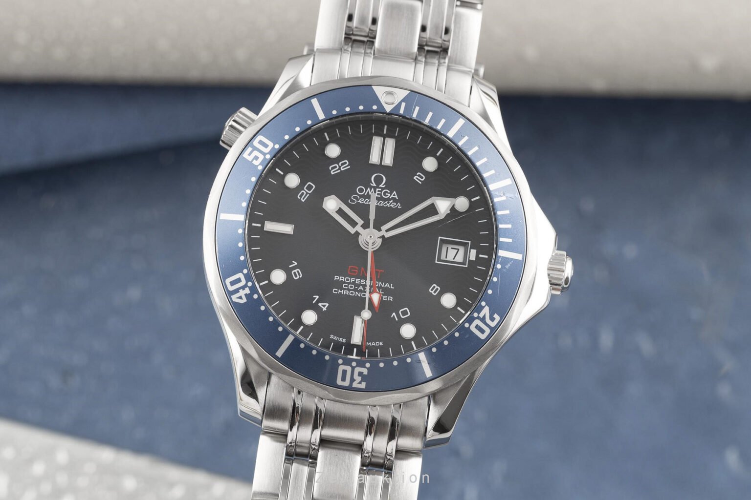 【F】 Pre-Owned Spotlight: Omega Seamaster Diver Extravaganza