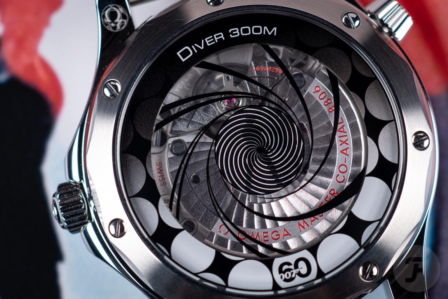 [Video] Omega Seamaster 300M James Bond 60th Anniversary