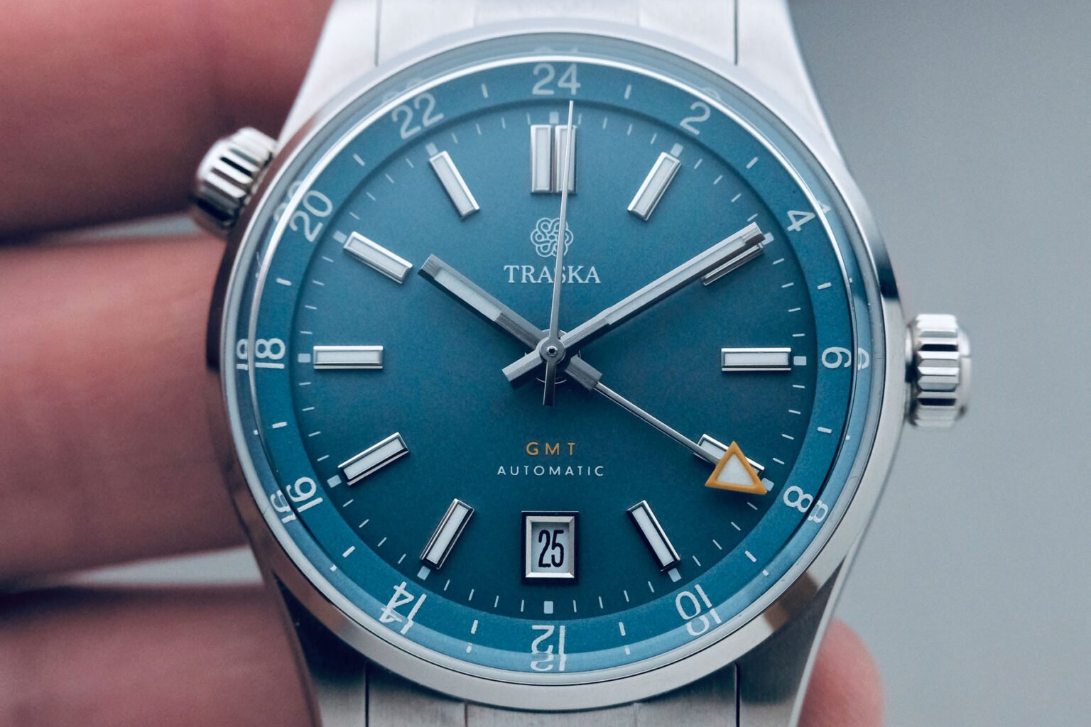 【F】 Hands-On With The Traska Venturer GMT