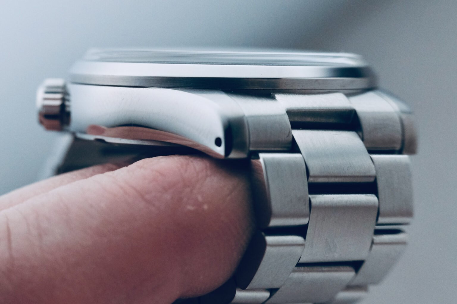 【F】 Hands-On With The Traska Venturer GMT