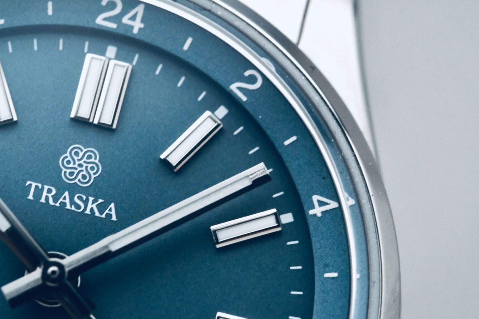 【F】 Hands-On With The Traska Venturer GMT