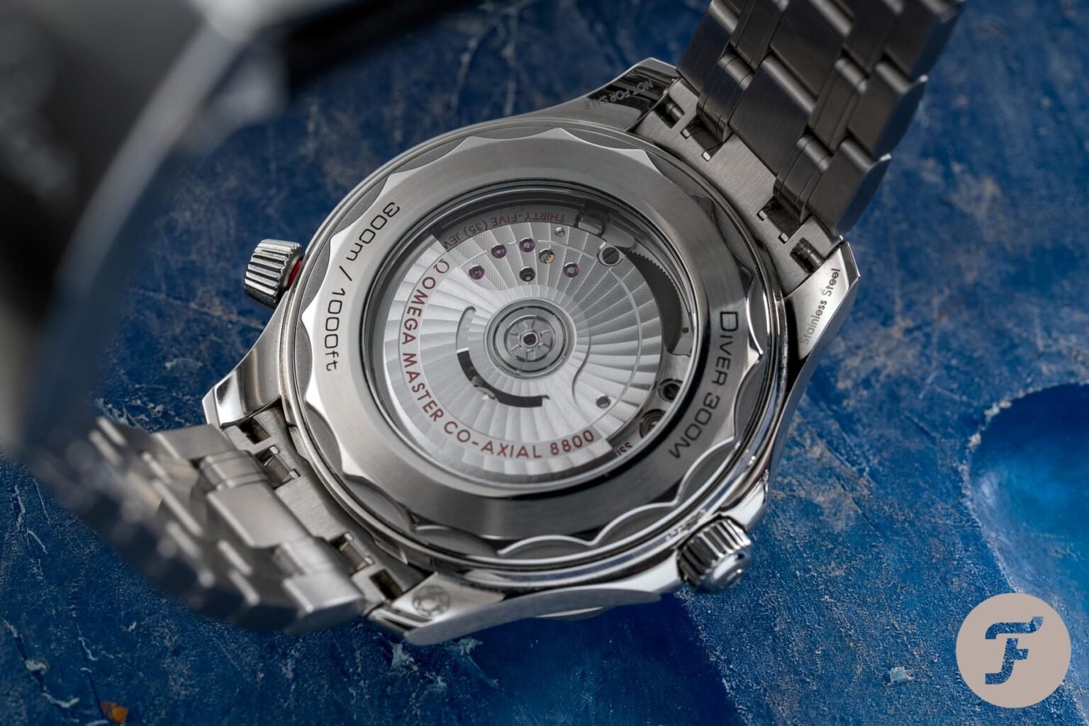 【F】 Omega Seamaster Professional 300M — Old Versus New