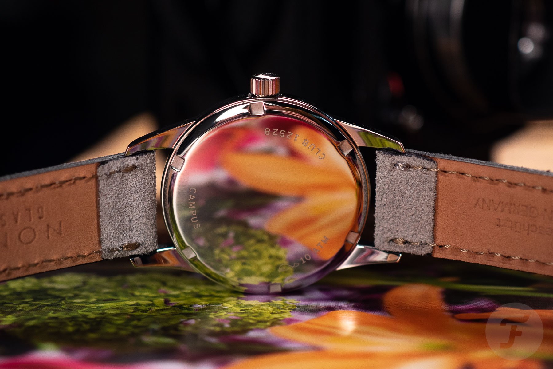 【F】 NOMOS Club Campus — Cream Coral And Electric Green