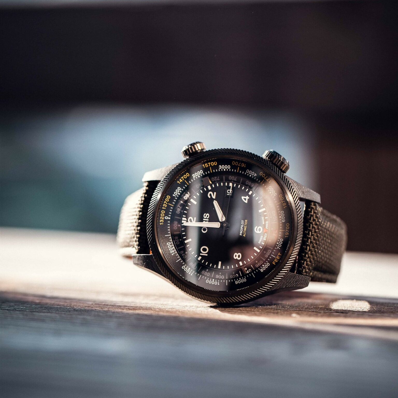 【F】 Oris ProPilot Altimeter With A Carbon Fiber Case