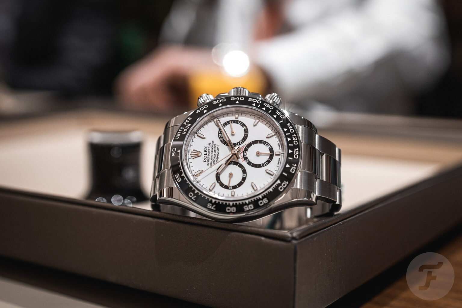 【F】 Omega Speedmaster Vs. Rolex Daytona