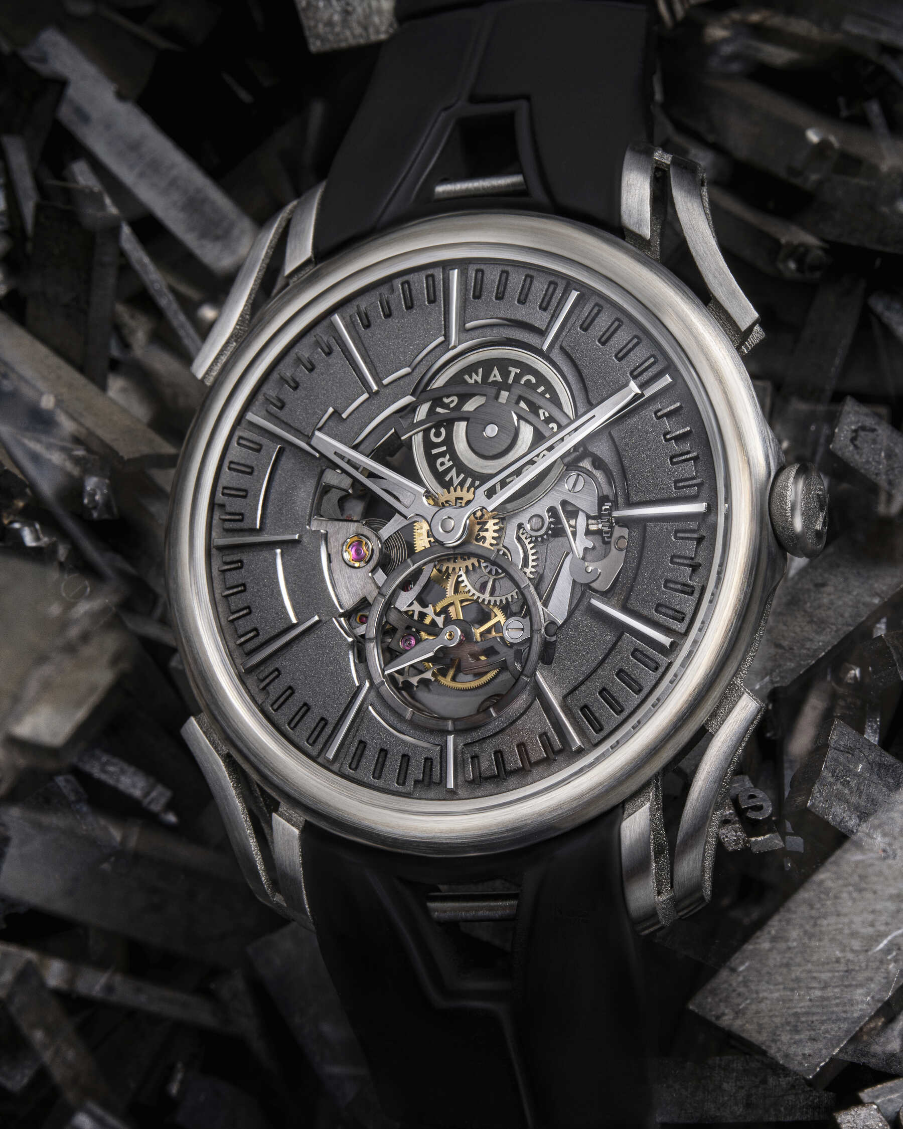 【F】 Introducing: The Holthinrichs Deconstructed