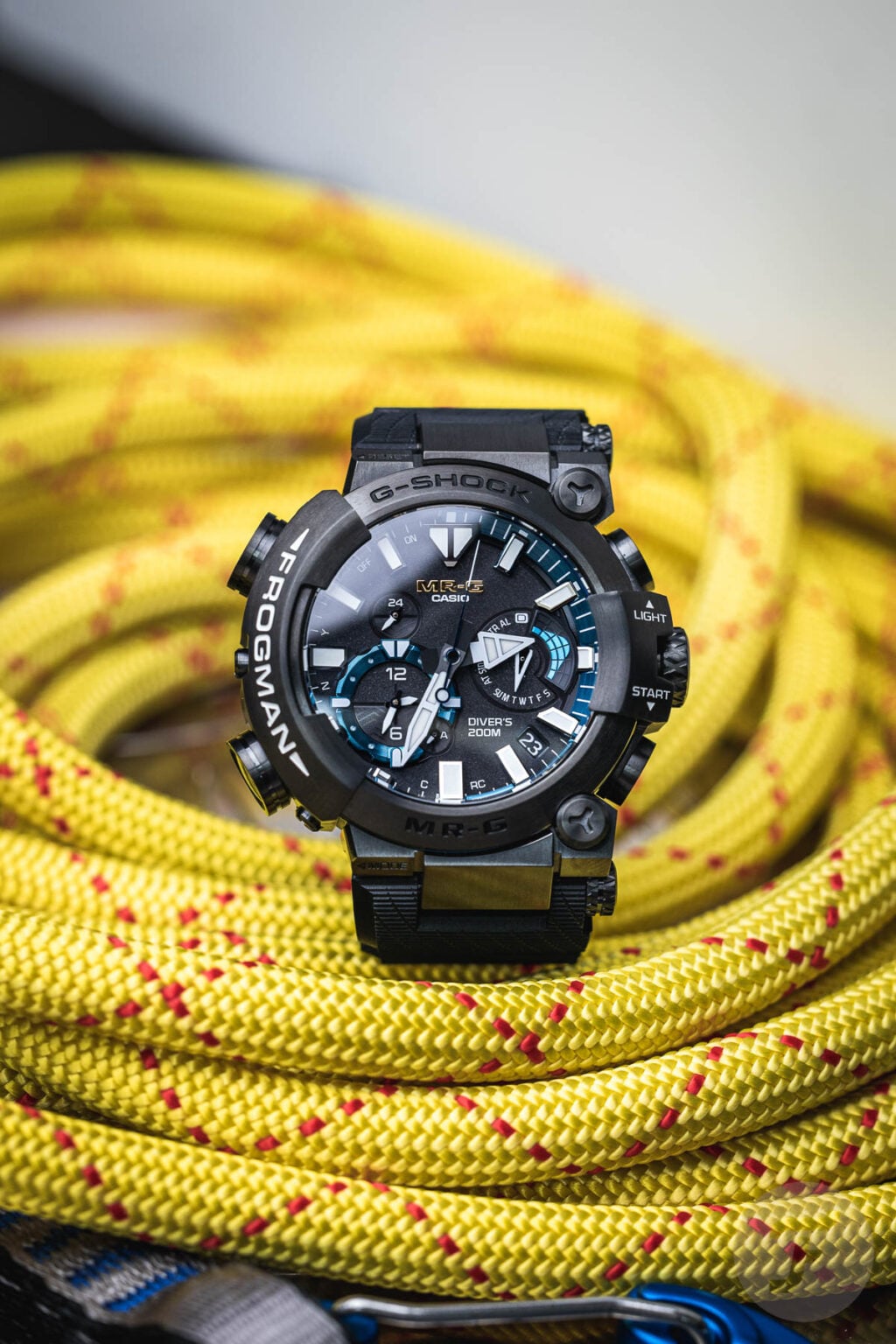 【F】 Hands-On: Casio G-Shock Frogman MRG-BF1000R-1A