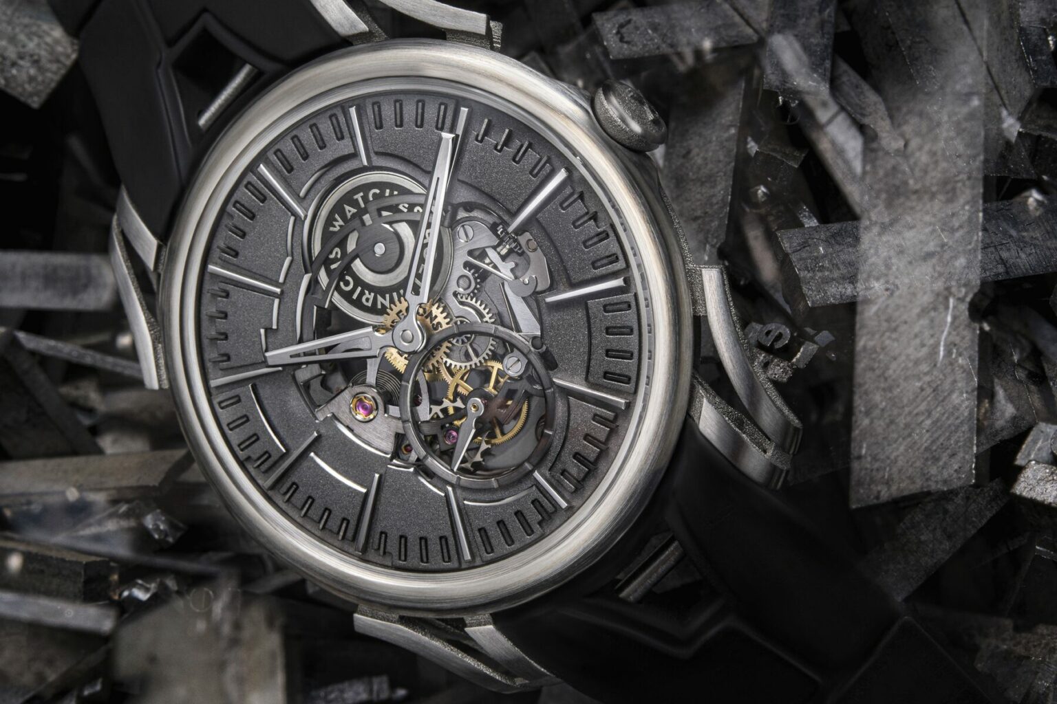 【F】 Introducing: The Holthinrichs Deconstructed