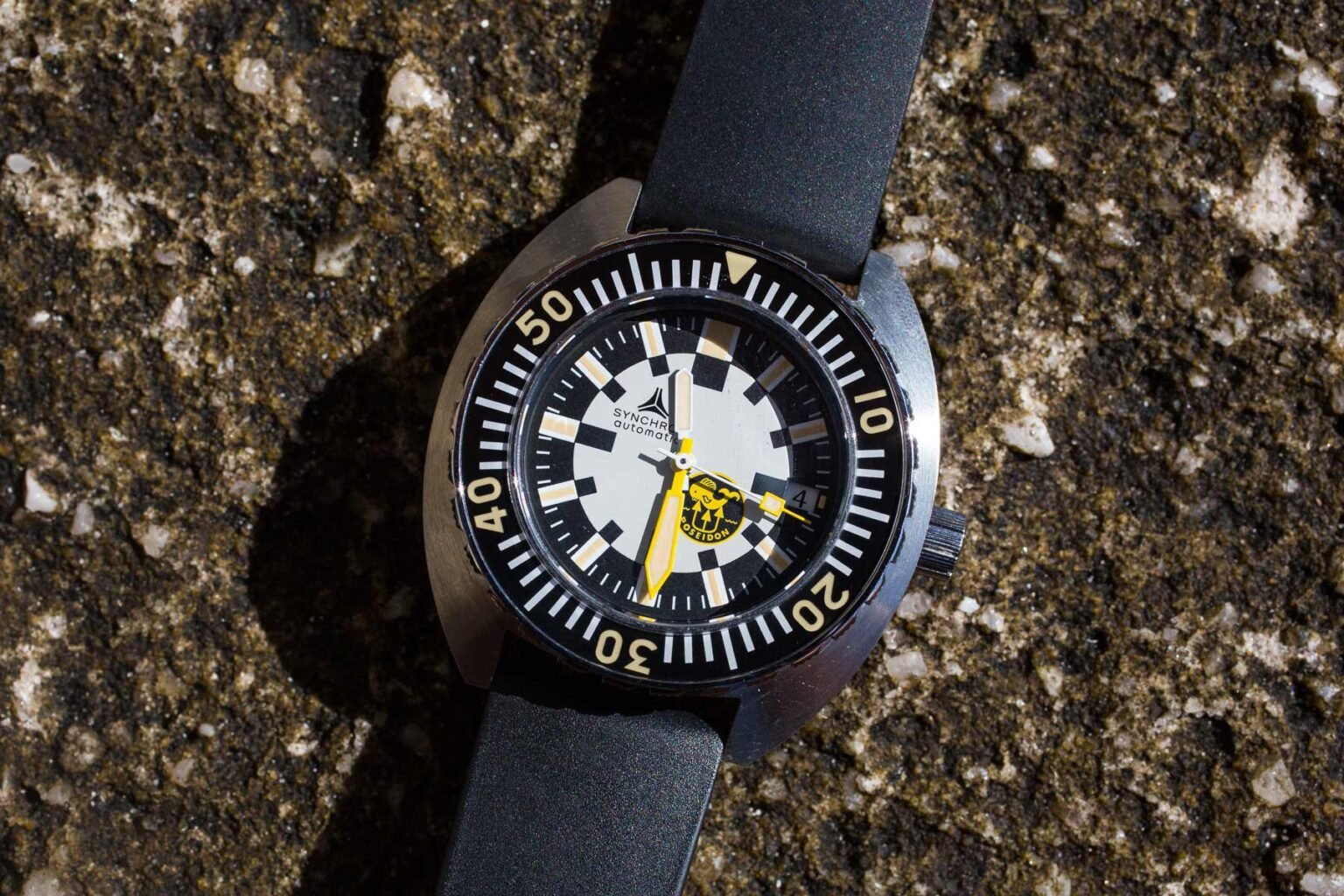 【F】 Hands-On: Underwater with the Synchron Military Poseidon