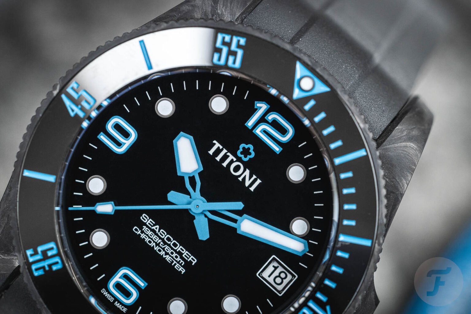 【F】 Hands-On: Titoni Seascoper 600 CarbonTech