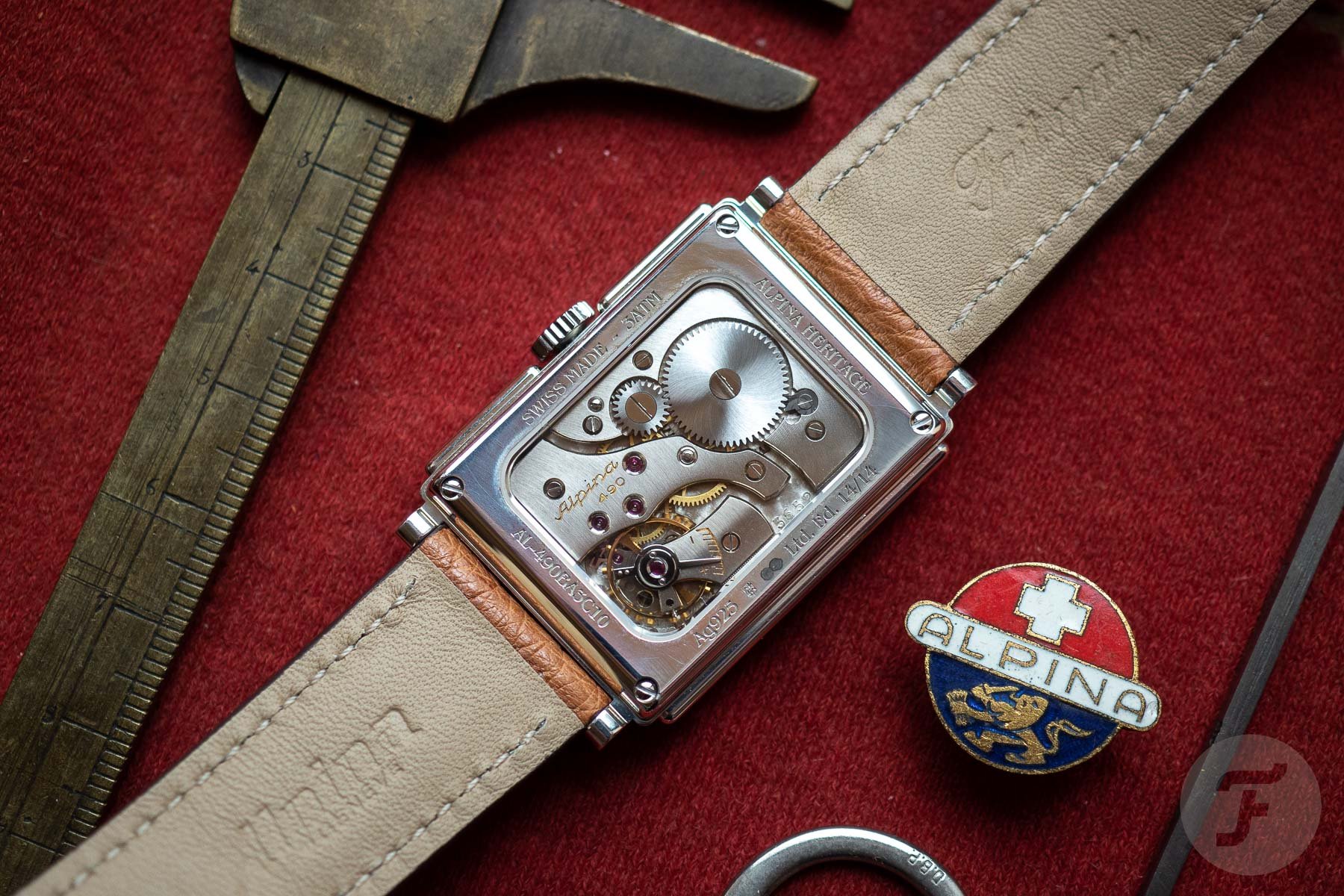【F】 The New Alpina Heritage Carrée Mechanical 140 Years