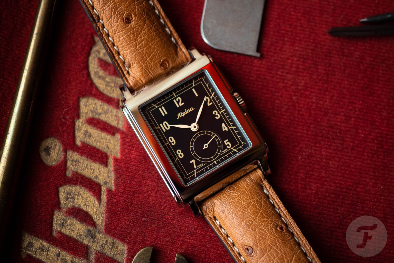 【F】 The New Alpina Heritage Carrée Mechanical 140 Years