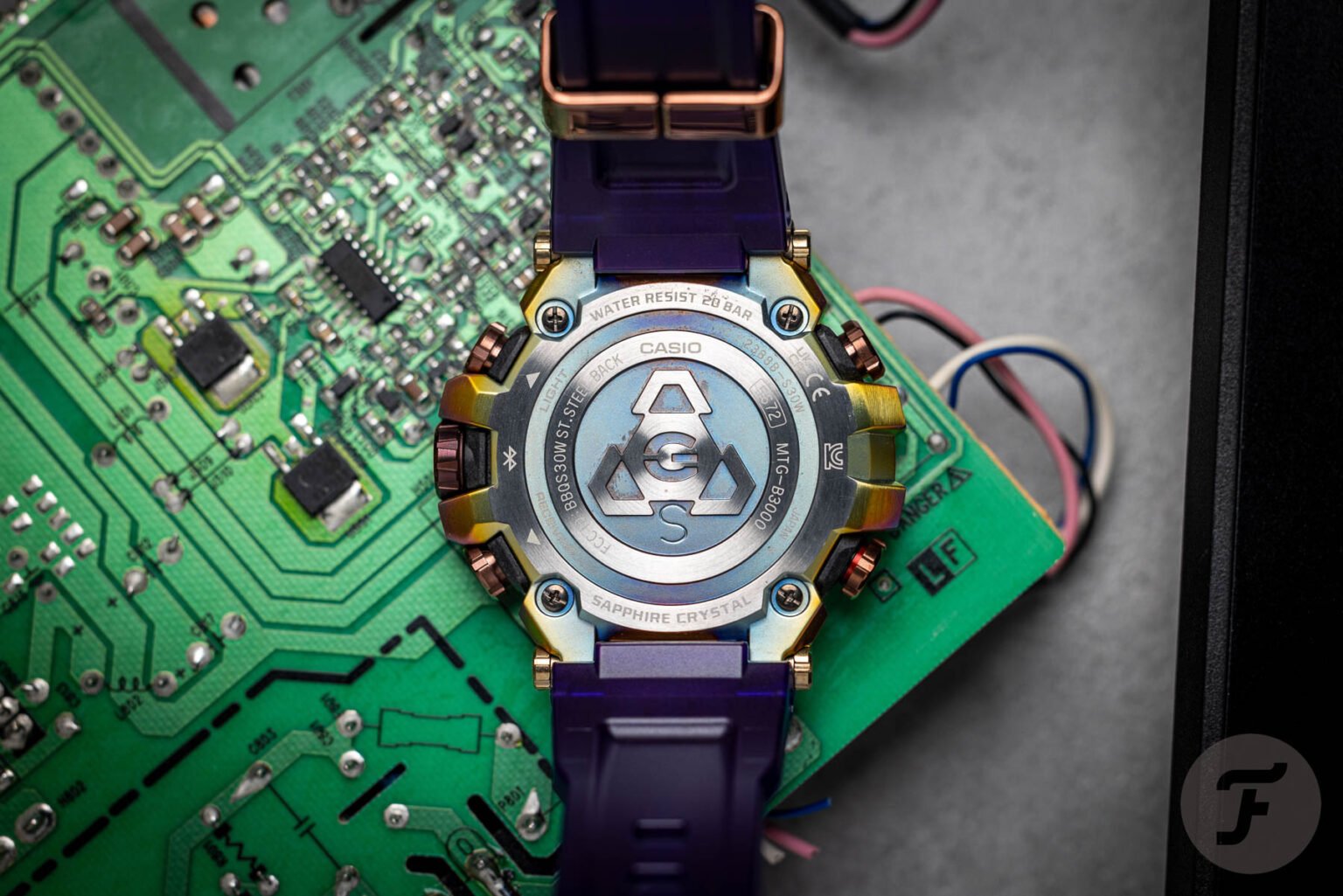 【F】 Hands-On With The G-Shock MTG-B3000PRB Aurora Oval