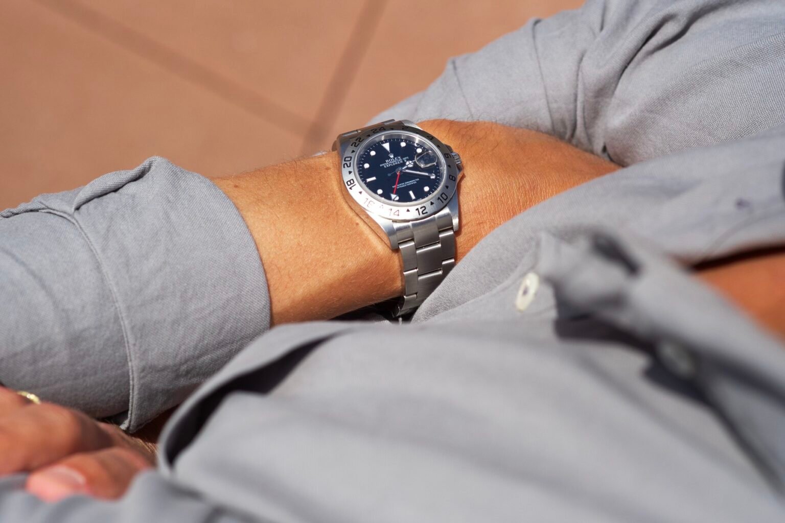 【F】 Buyer's Guide: Rolex Explorer II 16570 — All Variations
