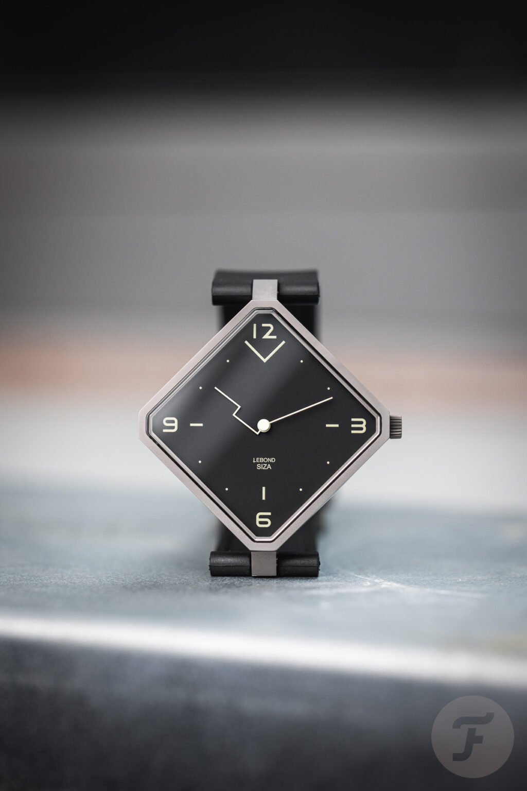 【F】 Hands-On With The Eccentric Lebond Siza