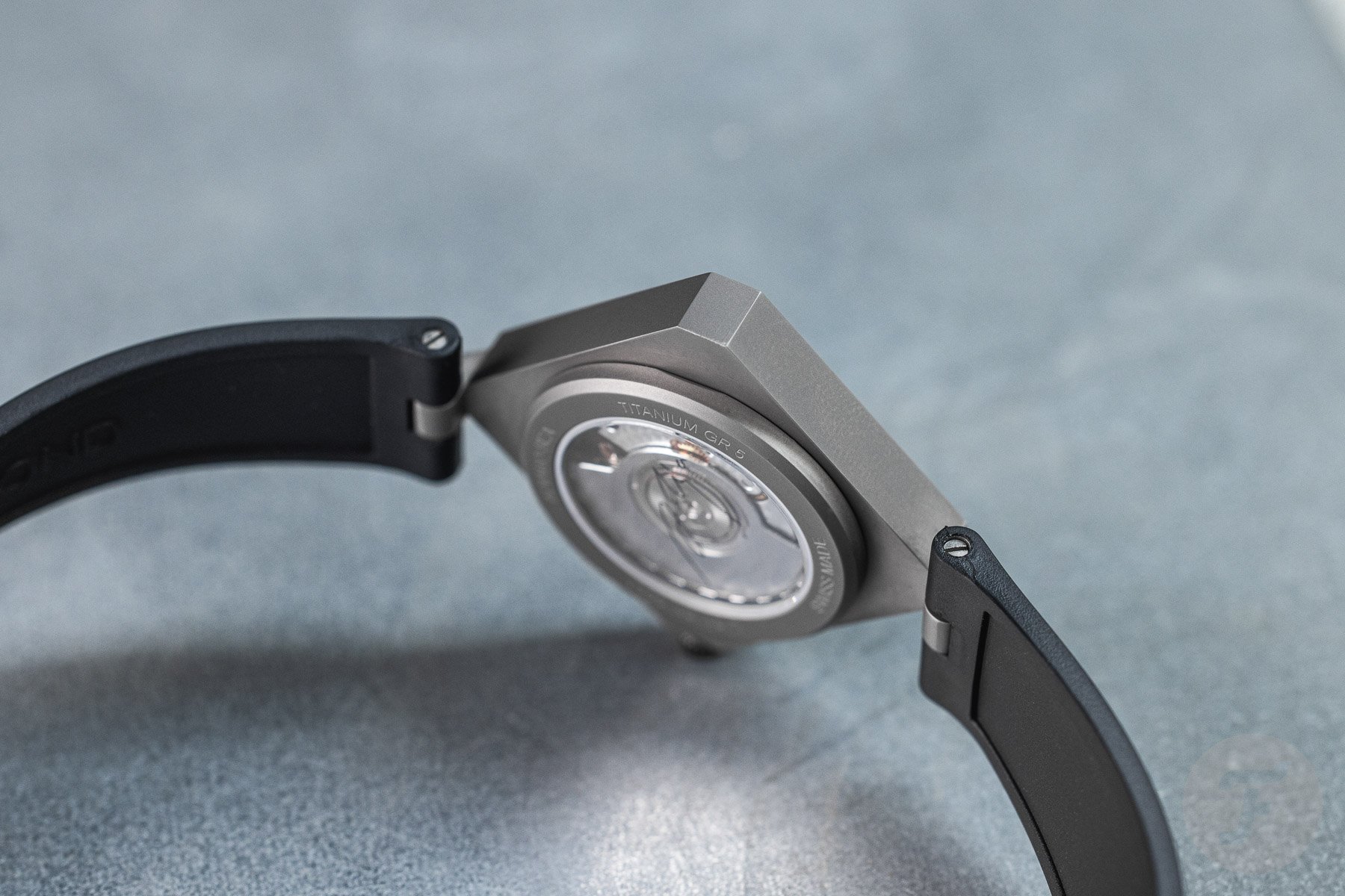 【F】 Hands-On With The Eccentric Lebond Siza