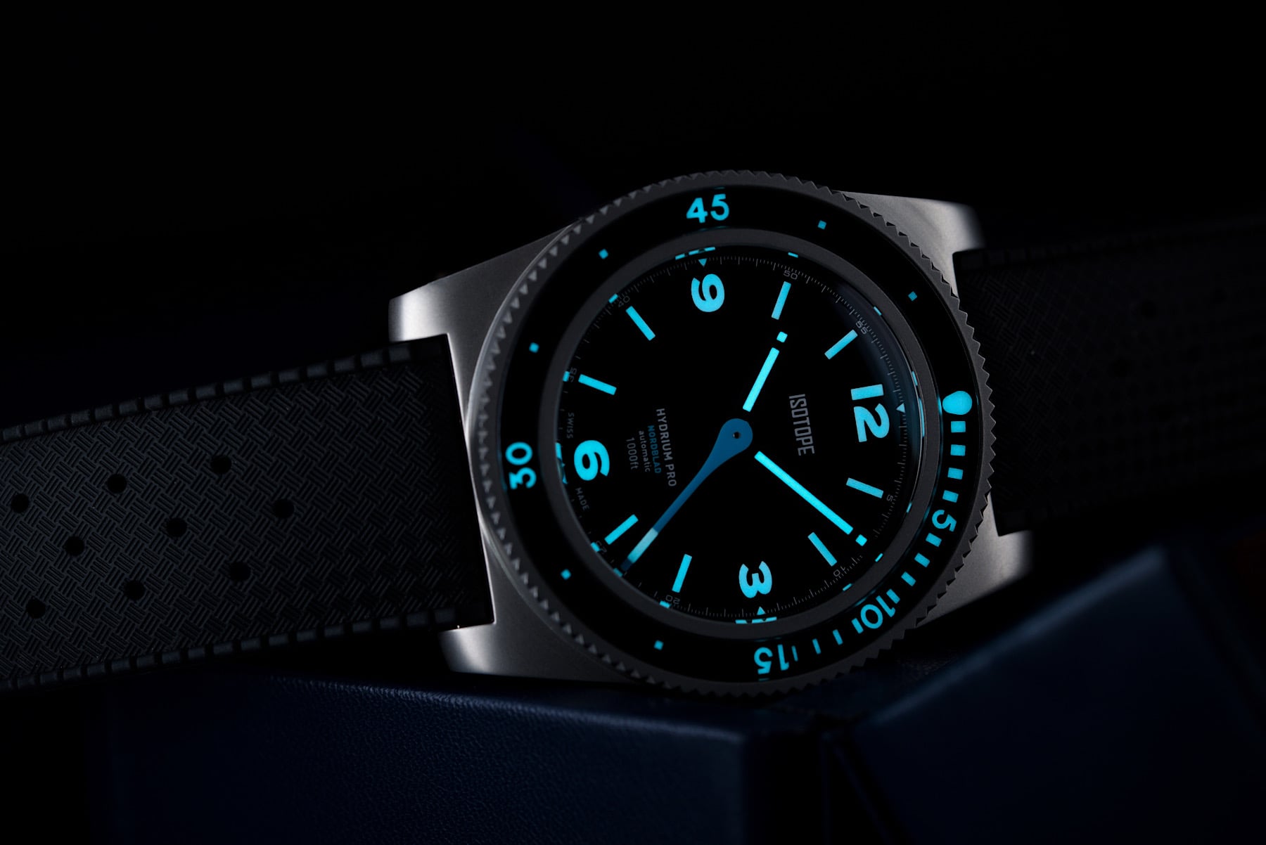 【F】 Hands-On: Isotope Hydrium Pro Nordlbad Limited Edition