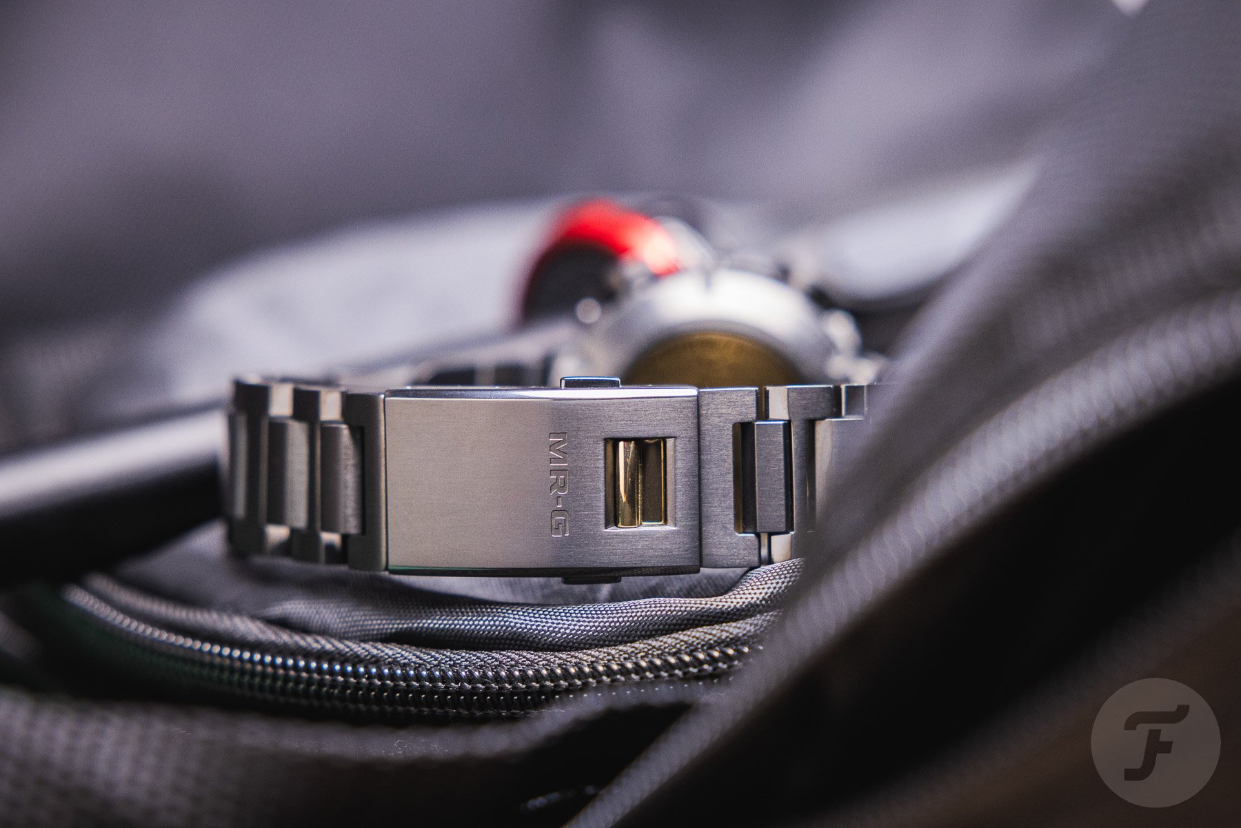 【F】 Hands-On With The G-Shock MRG-BF1000E-1A9 'Frogman'