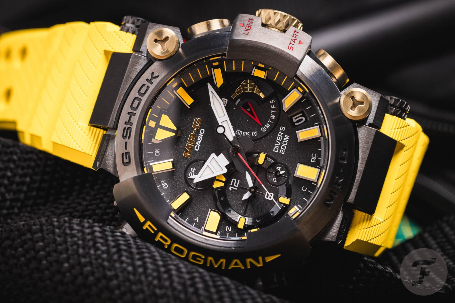 【F】 Hands-On With The G-Shock MRG-BF1000E-1A9 'Frogman'