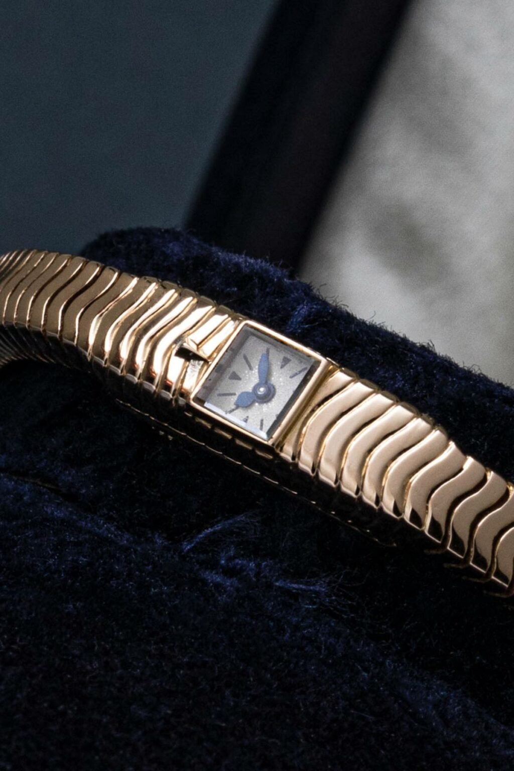 Jaeger-LeCoultre Caliber 101: The Smallest Watch Movement Ever