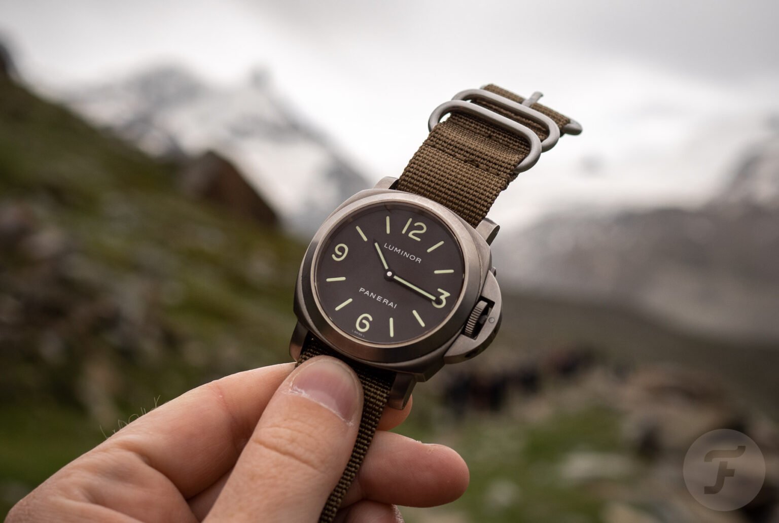 【F】 A Titanium Panerai With A Delicious Coffee-Brown Dial