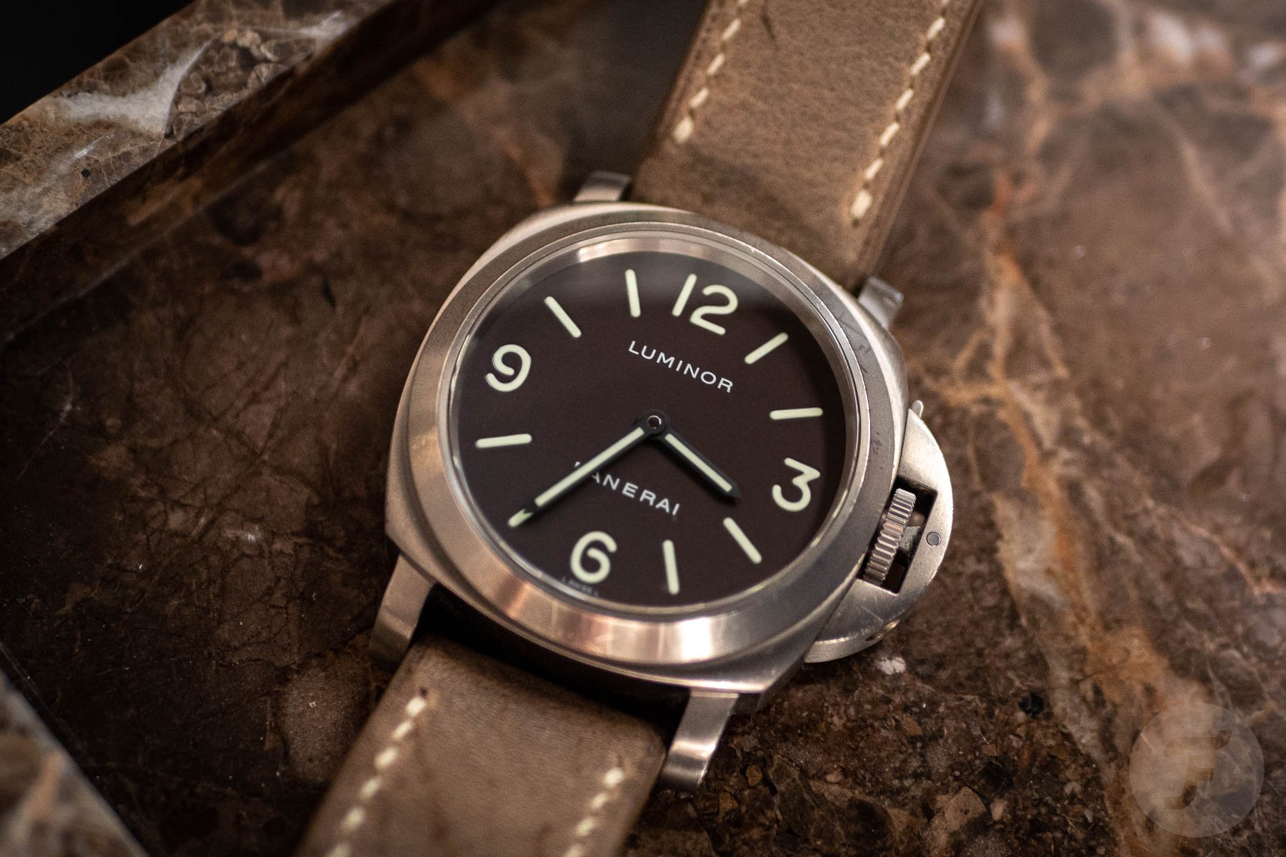 【F】 A Titanium Panerai With A Delicious Coffee-Brown Dial