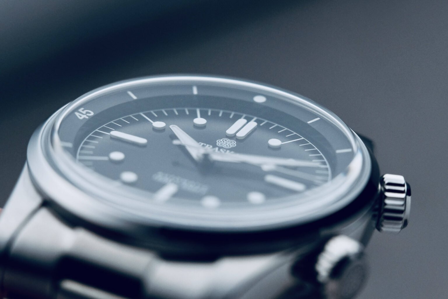 【F】 A Closer Look At Traska Watches