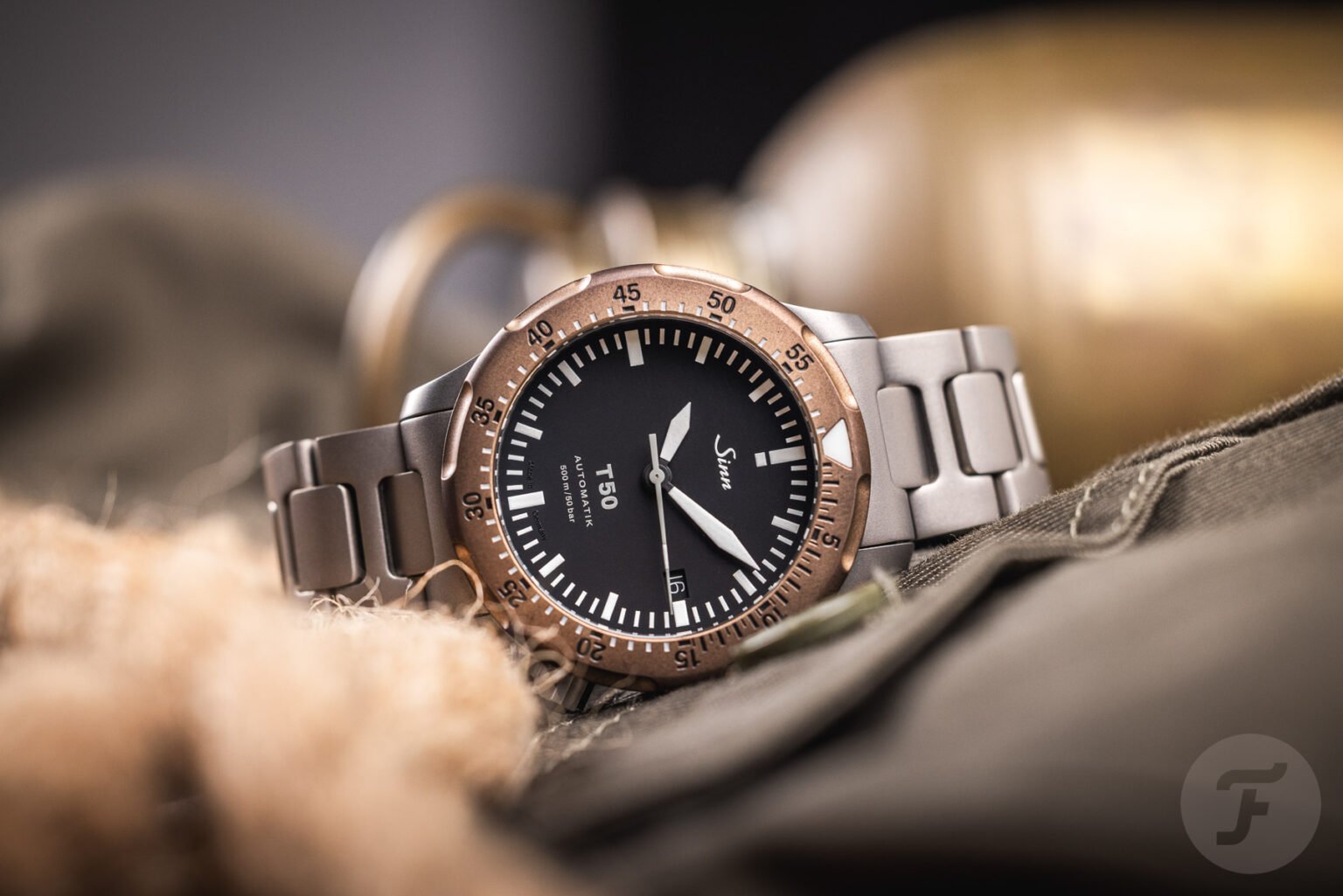 【F】 Hands-On With The Titanium Sinn T50 Dive Watch