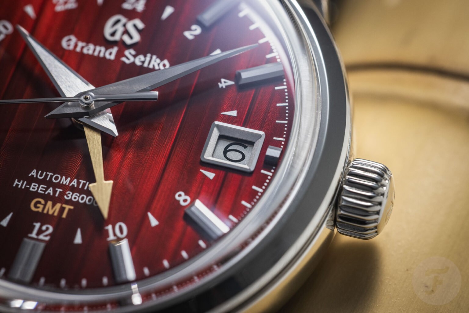 【F】 Hands-On: The Grand Seiko SBGJ273 "Yuka Momiji"