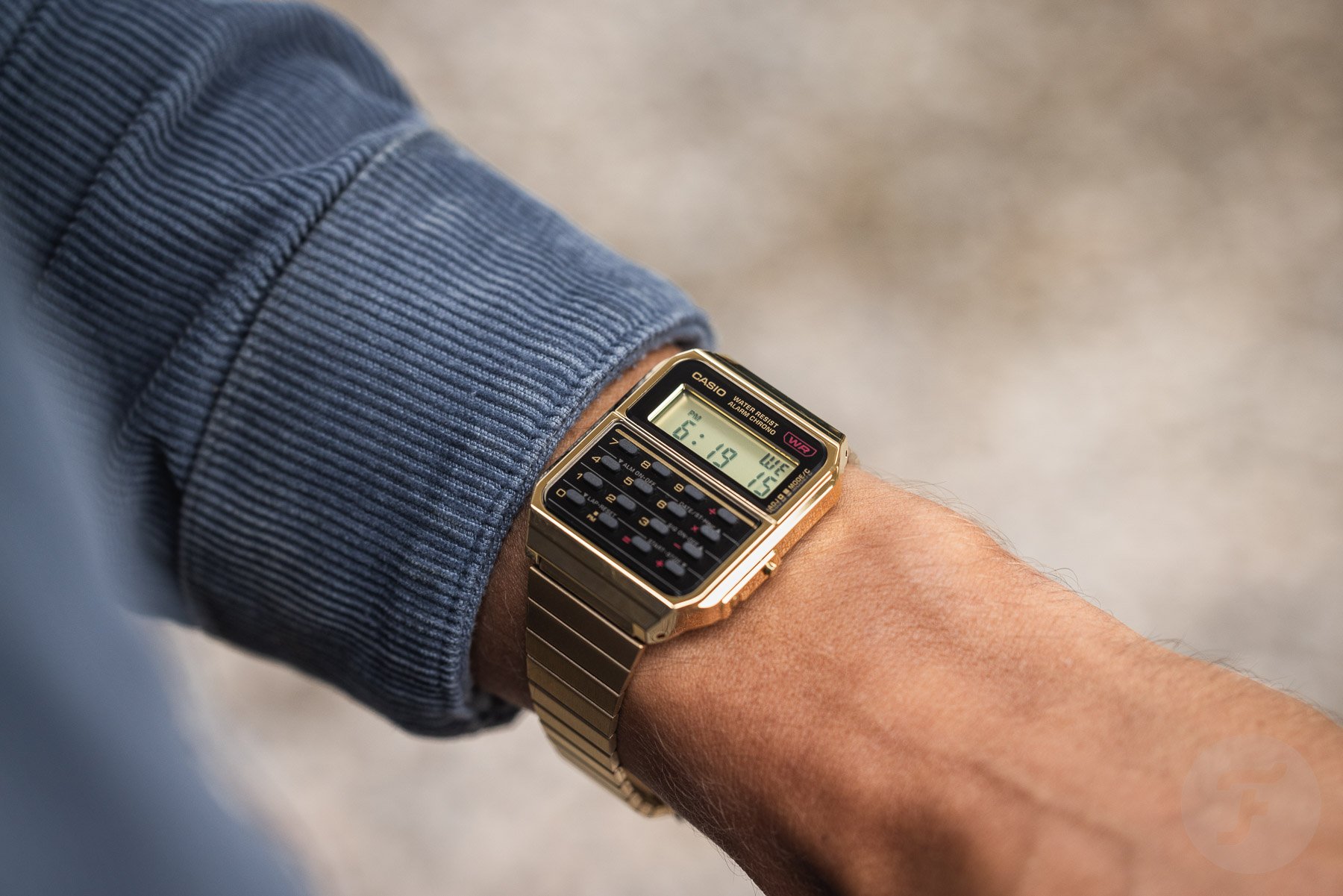【F】 Hands-On: The Nostalgic Casio CA-500 Calculator Watch