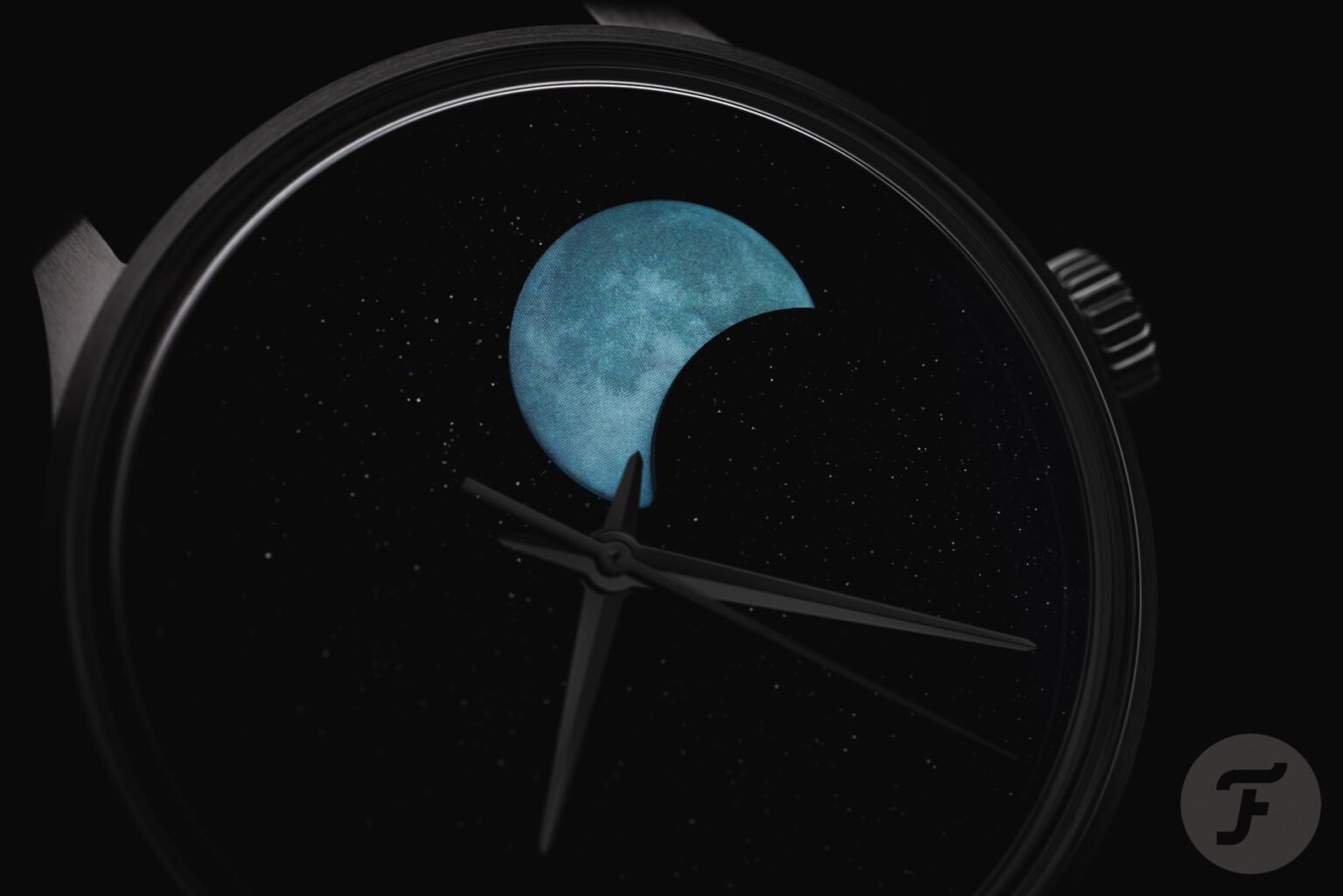 【F】 Hands-On: The New Christopher Ward C1 Moonphase