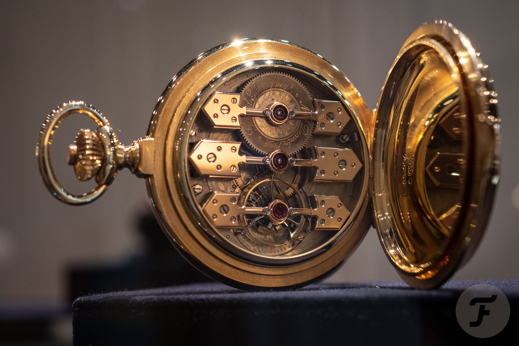 【F】 New: The Girard-Perregaux Neo Constant Escapement
