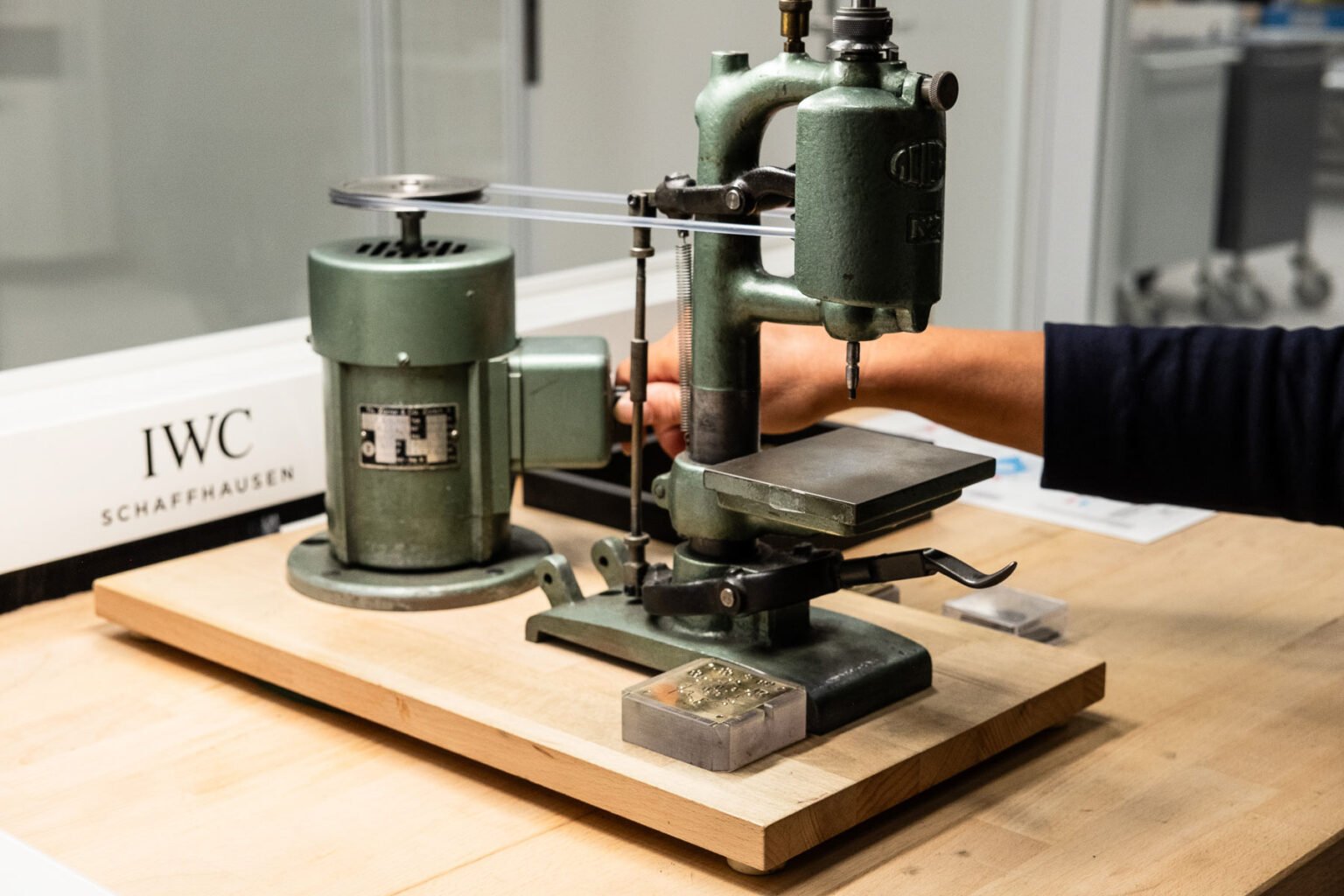 【F】 An IWC Manufacture Visit 80 Years In The Making