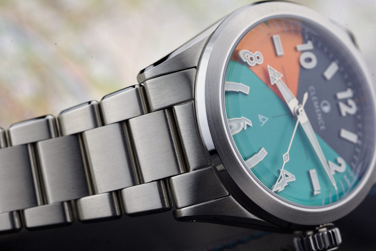 【F】 Hands-On: The Bold Clemence Munro Ridgeline