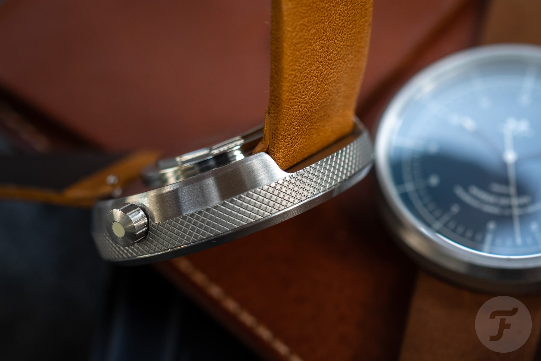 【F】 Mona Debuts Its First Mechanical Watch