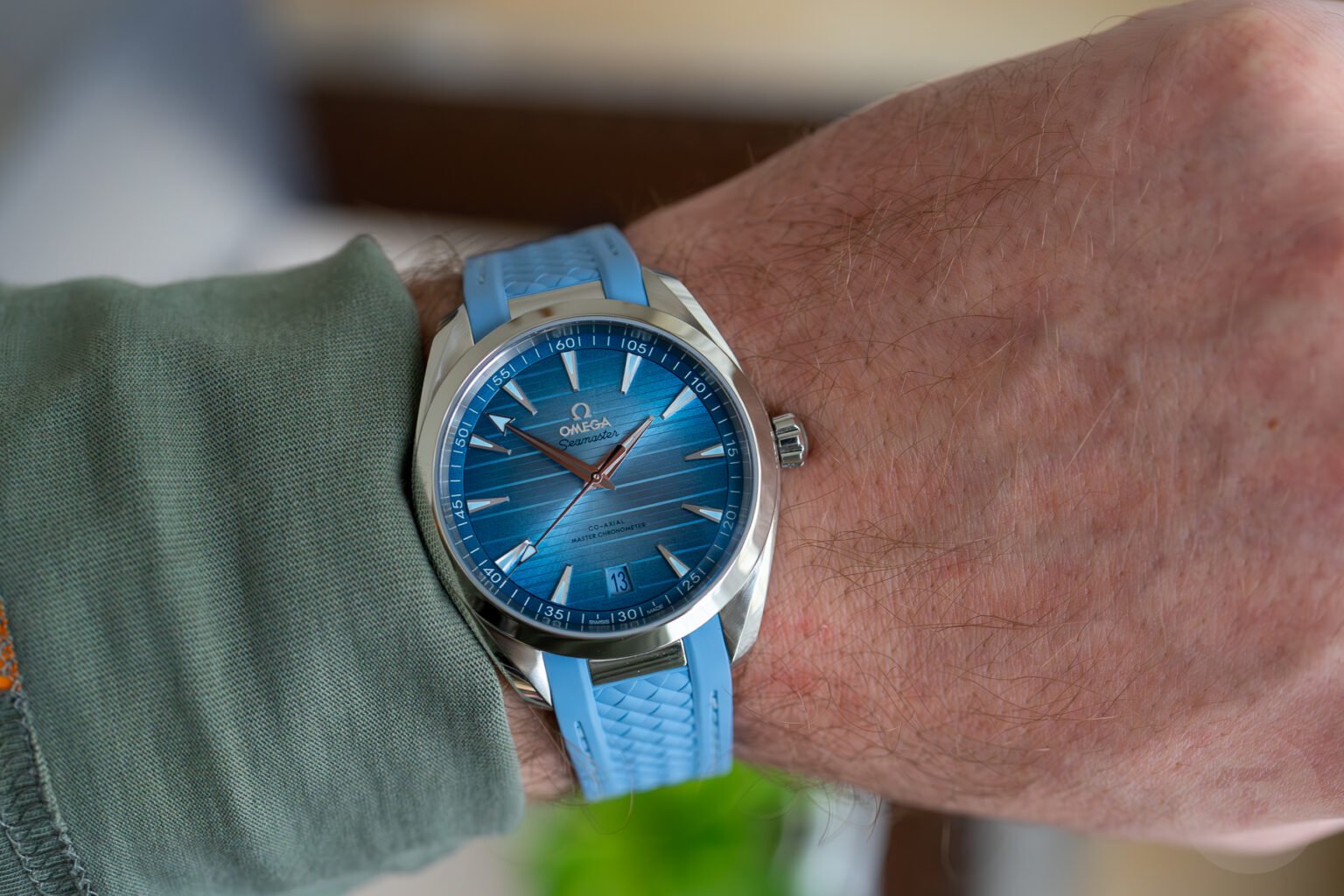 Hands-On: Omega Seamaster Aqua Terra 150M Summer Blue