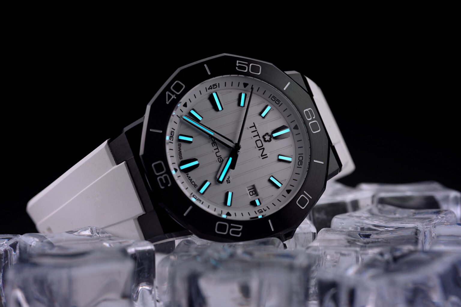 【F】 Hands-On: Titoni Impetus CeramTech ZrO2 Black And White