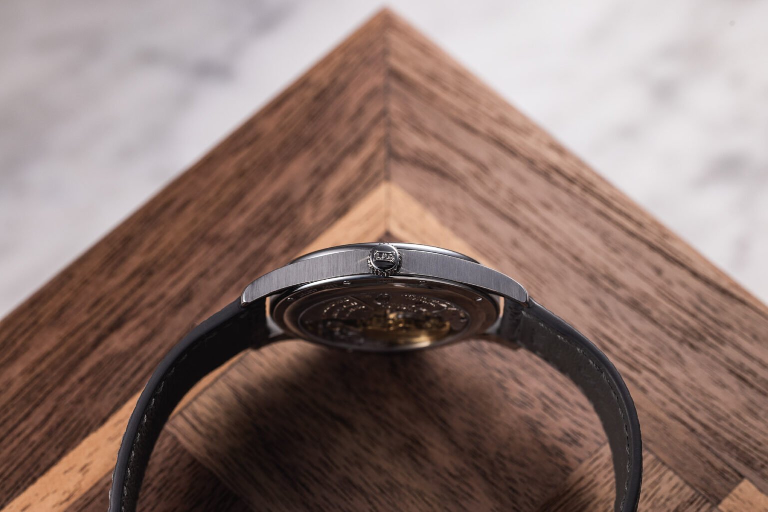 【F】 Hands-On With The Dressy Chopard L.U.C 1860