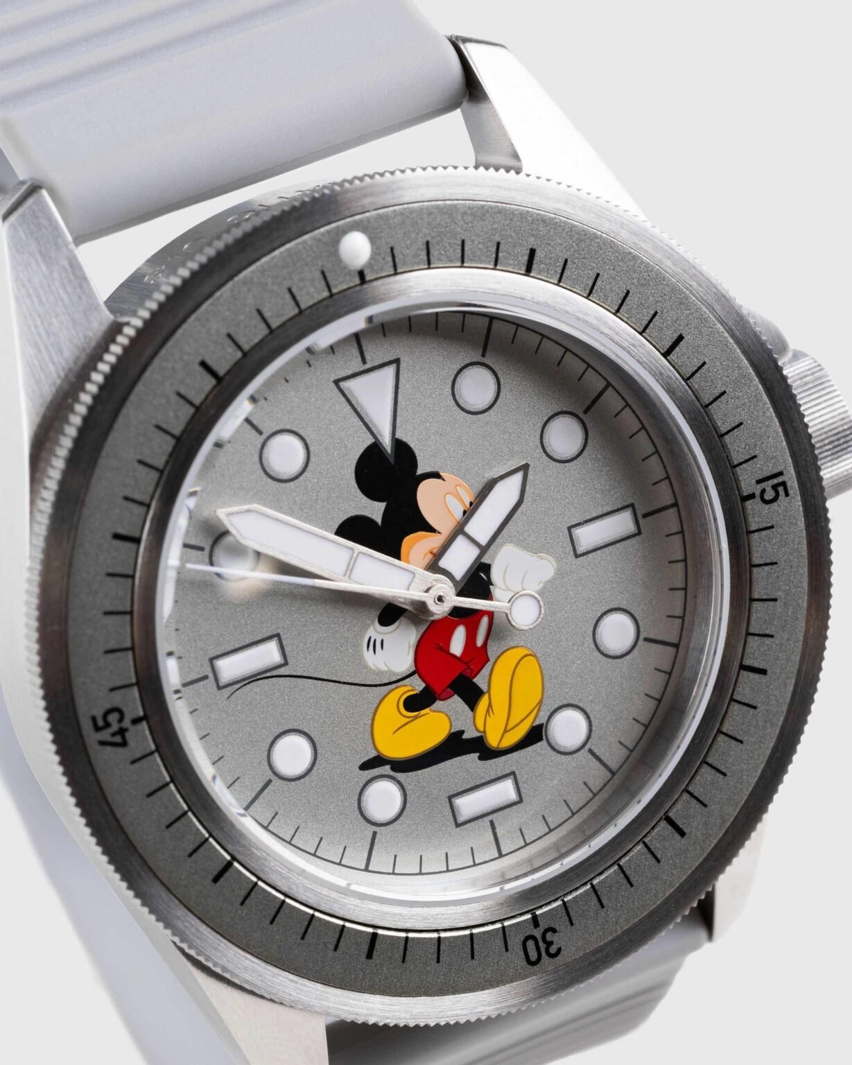 Oris ProPilot X Kermit Vs. Unimatic Modello Uno Mickey Mouse