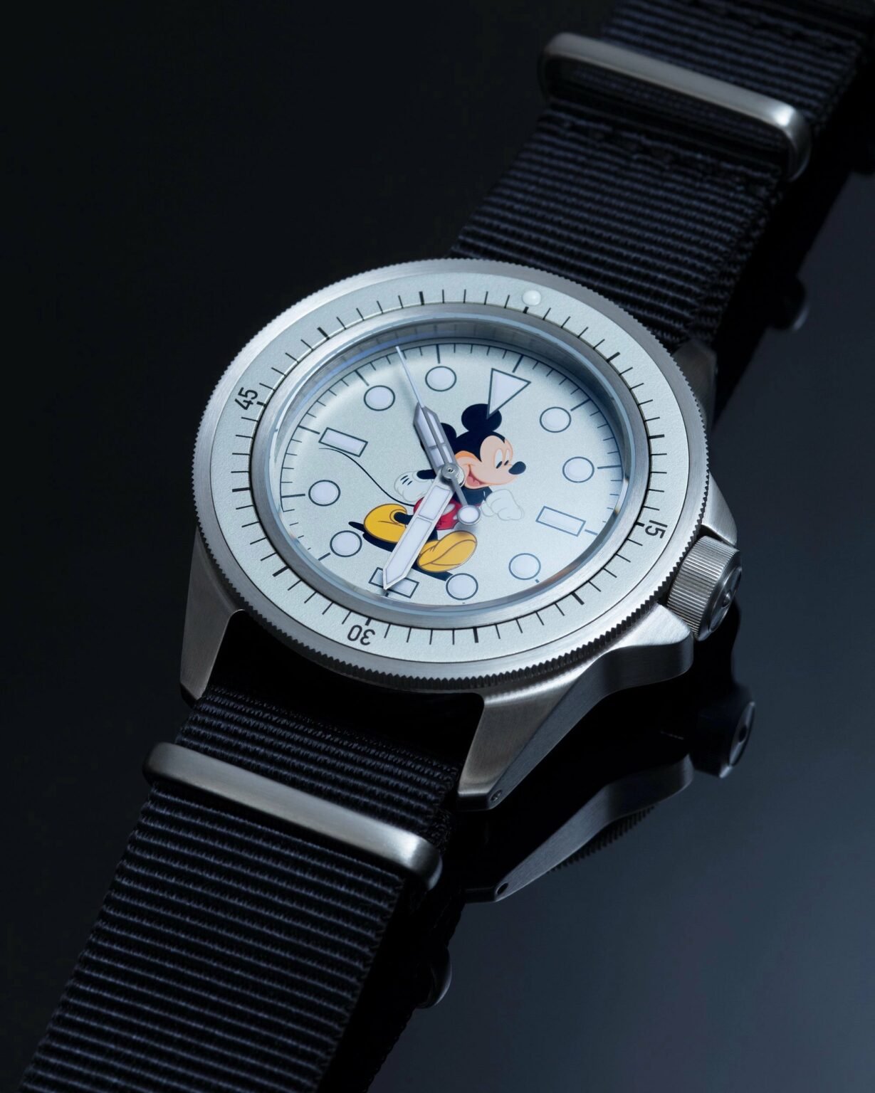 Oris ProPilot X Kermit Vs. Unimatic Modello Uno Mickey Mouse
