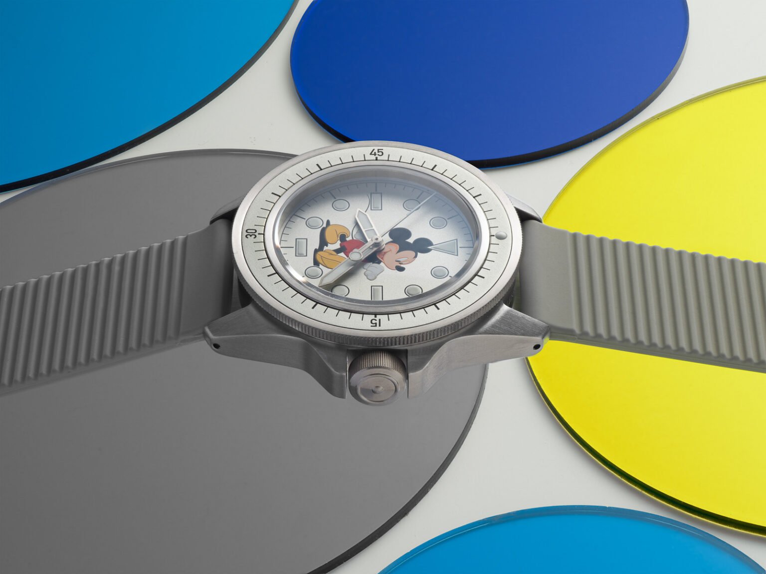 Oris ProPilot X Kermit Vs. Unimatic Modello Uno Mickey Mouse