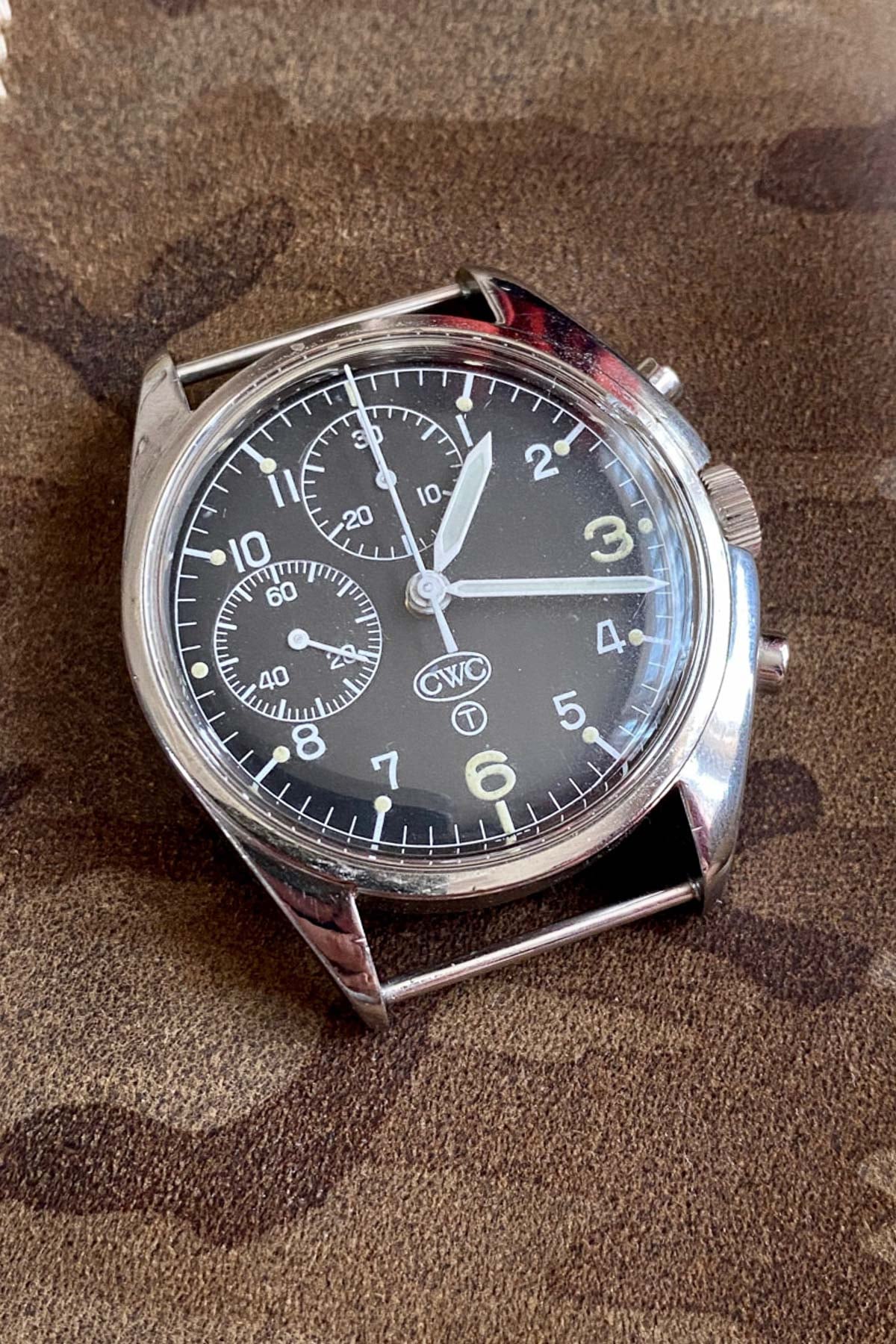 【F】 The CWC Watches Issued To BBC War Correspondents