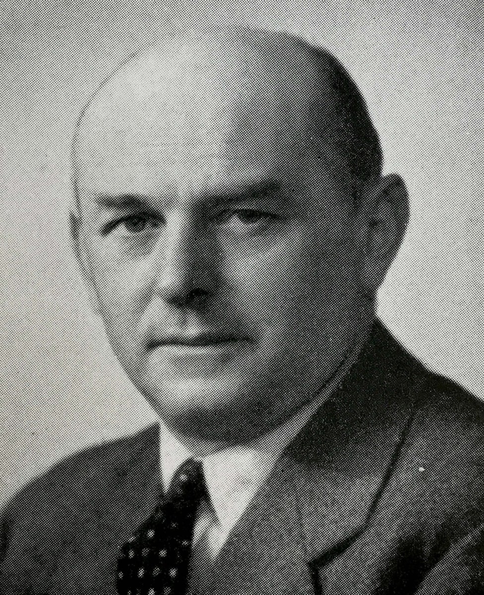 【F】 Breaking Down The Brand Vacheron Constantin