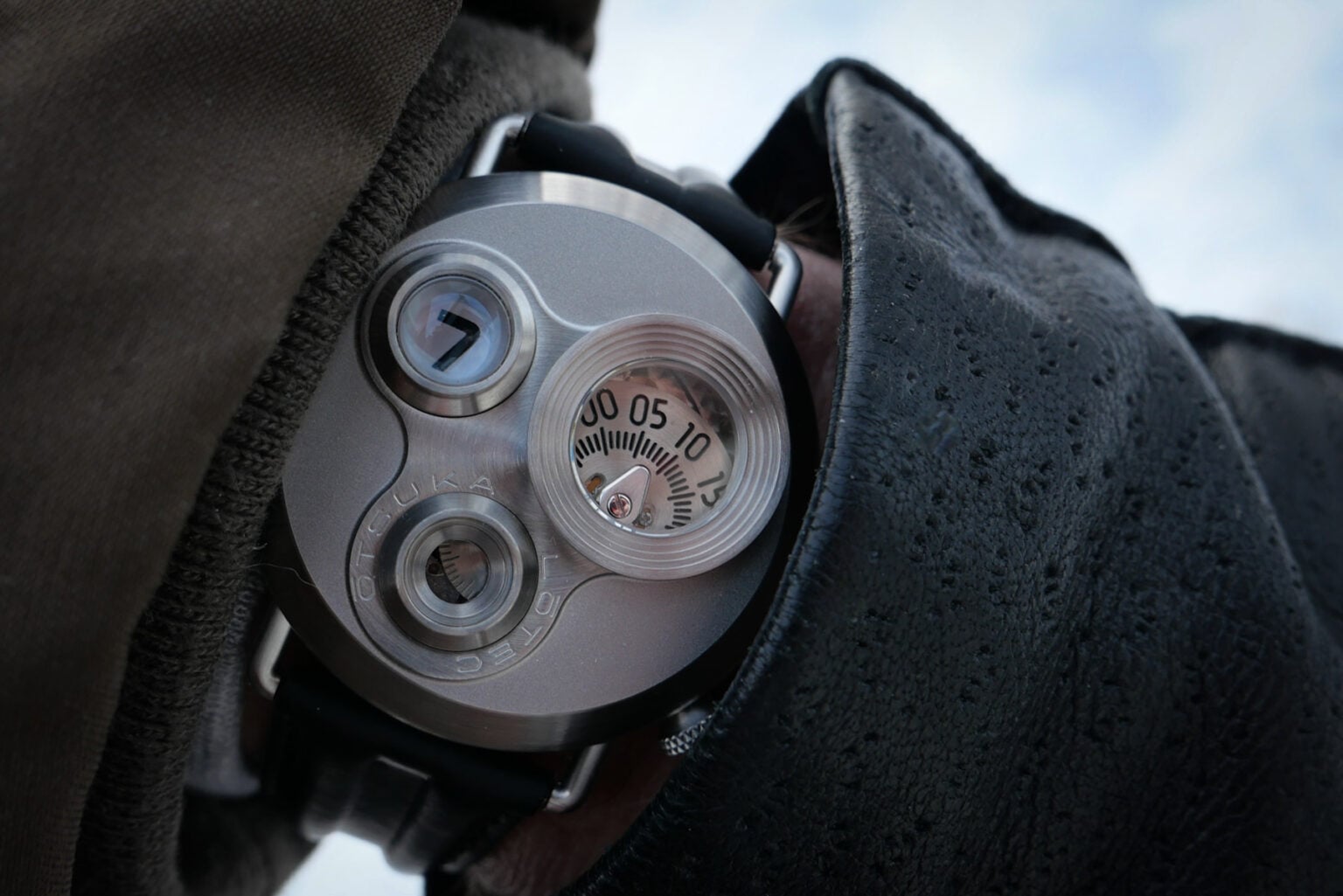 【F】 Hands-On: The Otsuka Lotec No.7.5