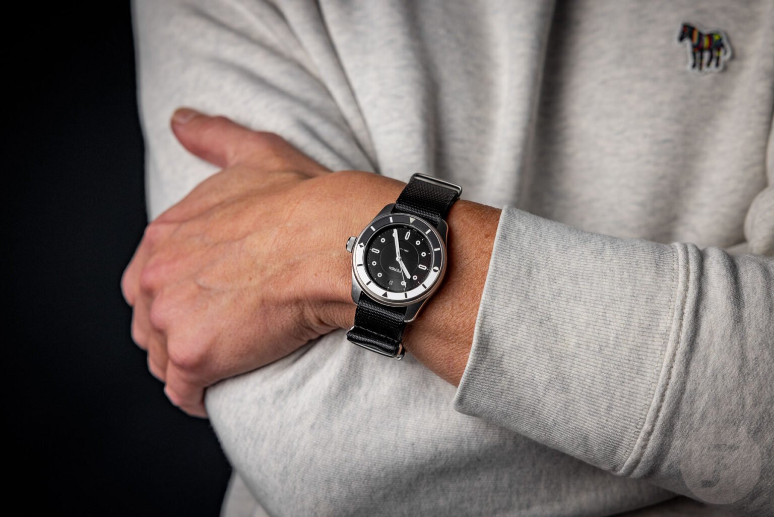 【F】 Hands-On: The Minimalist Peren Regia Dive Watch