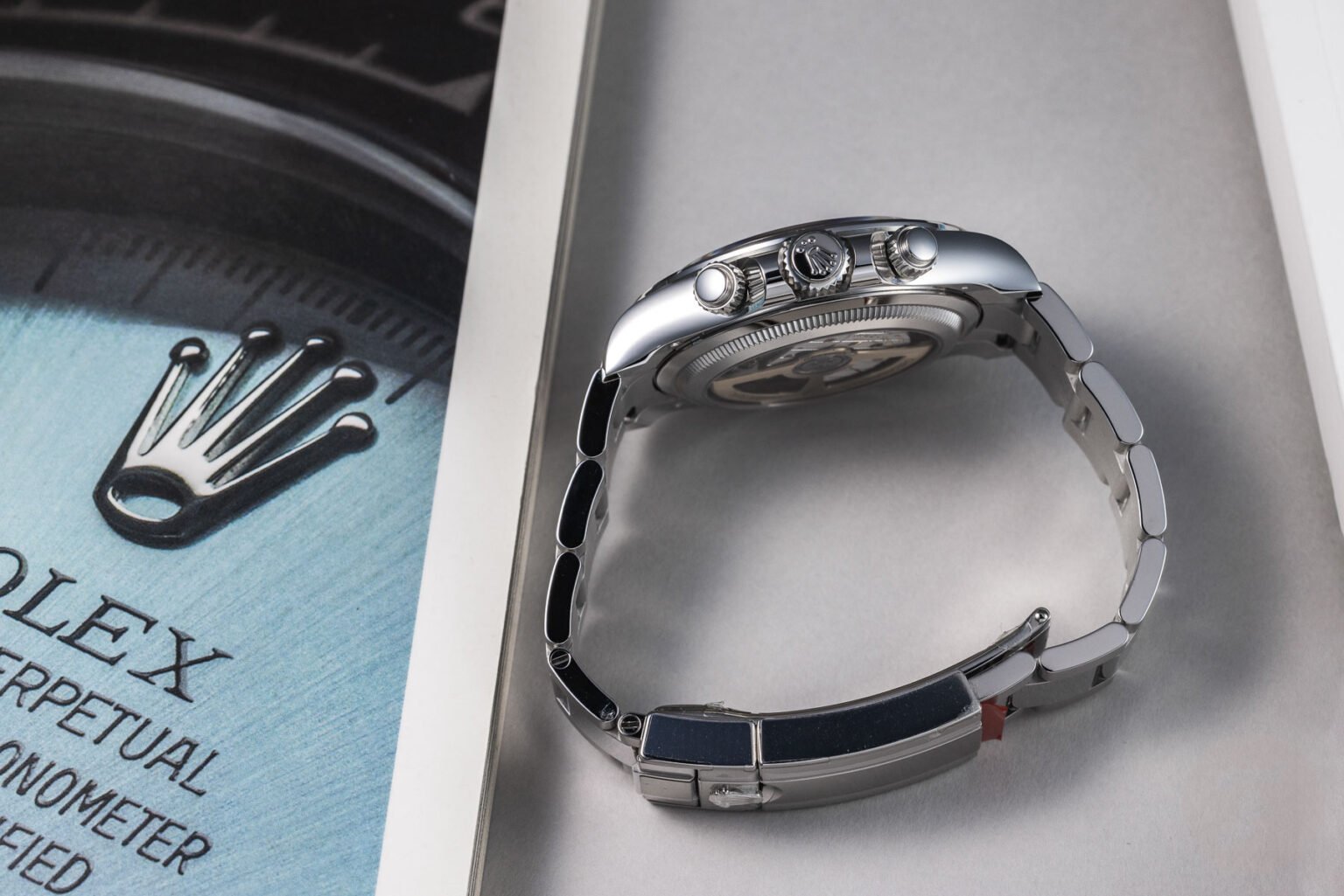 【F】 Hands-On: The Old And The New Rolex Daytona In Platinum